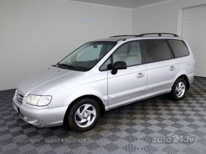 Pelēks Hyundai Trajet 2008 Tallina, ar dzinēja tilpumu 2.00 L un nobraukumu 297 tūkst. km par 999 €, foto 2 vietnē AUTOMOTO.COM.LV