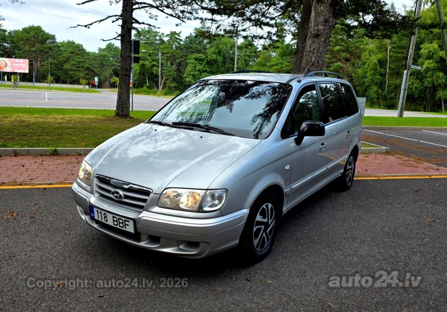 Pelēks Hyundai Trajet 2008 Tallina, ar dzinēja tilpumu 2.00 L un nobraukumu 154 tūkst. km par 2350 €, foto 4 vietnē AUTOMOTO.COM.LV