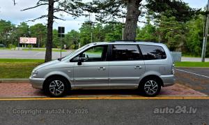 Pelēks Hyundai Trajet 2008 Tallina, ar dzinēja tilpumu 2.00 L un nobraukumu 154 tūkst. km par 2350 €, foto 10 vietnē AUTOMOTO.COM.LV