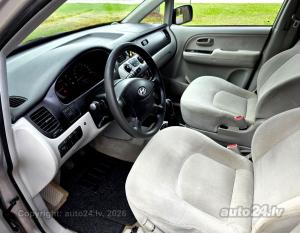 Pelēks Hyundai Trajet 2008 Tallina, ar dzinēja tilpumu 2.00 L un nobraukumu 154 tūkst. km par 2350 €, foto 13 vietnē AUTOMOTO.COM.LV