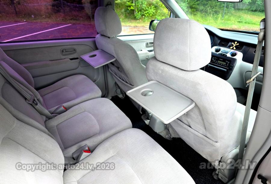 Pelēks Hyundai Trajet 2008 Tallina, ar dzinēja tilpumu 2.00 L un nobraukumu 154 tūkst. km par 2350 €, foto 17 vietnē AUTOMOTO.COM.LV