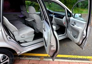 Pelēks Hyundai Trajet 2008 Tallina, ar dzinēja tilpumu 2.00 L un nobraukumu 154 tūkst. km par 2350 €, foto 19 vietnē AUTOMOTO.COM.LV