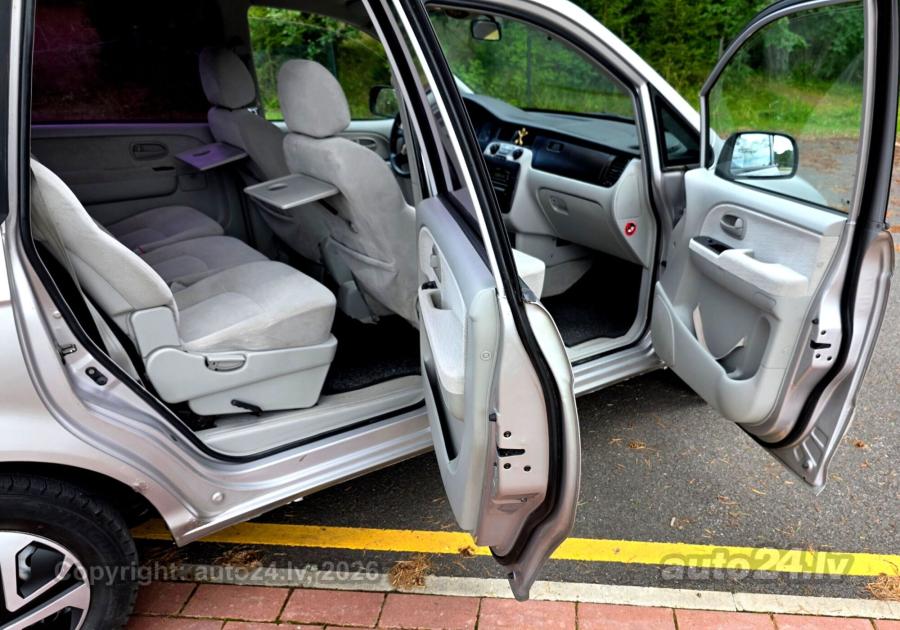 Pelēks Hyundai Trajet 2008 Tallina, ar dzinēja tilpumu 2.00 L un nobraukumu 154 tūkst. km par 2350 €, foto 19 vietnē AUTOMOTO.COM.LV