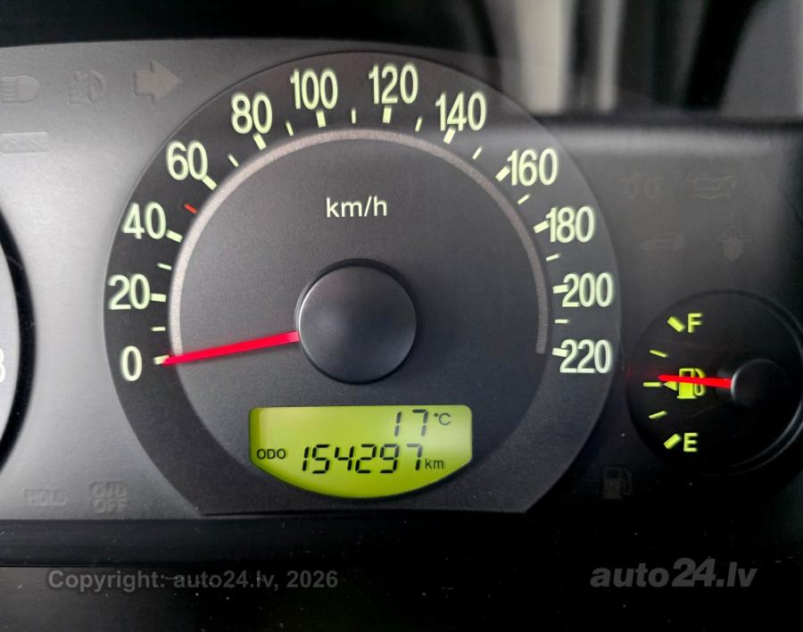 Pelēks Hyundai Trajet 2008 Tallina, ar dzinēja tilpumu 2.00 L un nobraukumu 154 tūkst. km par 2350 €, foto 20 vietnē AUTOMOTO.COM.LV