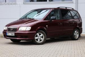 Red Hyundai Trajet 2006 in Riga, with an engine capacity of 2.00 L and mileage of 280 thousand km for 1495 €, photo  on AUTOMOTO.COM.LV
