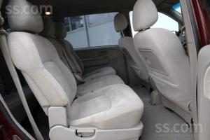 Red Hyundai Trajet 2006 in Riga, with an engine capacity of 2.00 L and mileage of 280 thousand km for 1495 €, photo 14 on AUTOMOTO.COM.LV