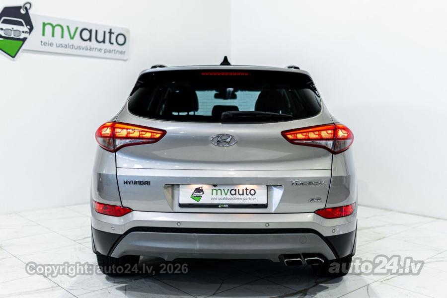 Beige Hyundai Tucson 2016 in Tallinn, with an engine capacity of 1.60 L and mileage of 102 thousand km for 12990 €, photo 8 on AUTOMOTO.COM.LV