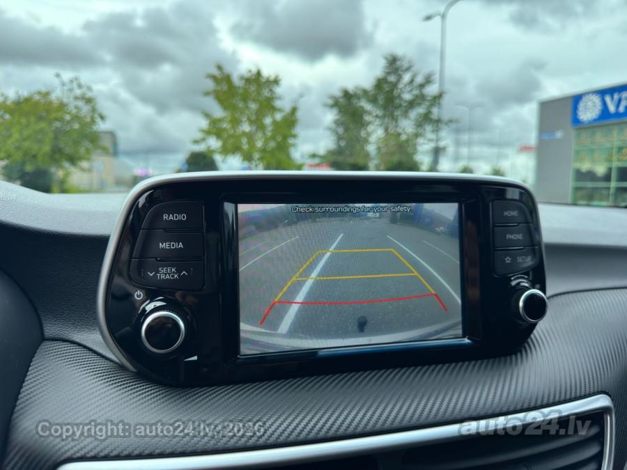 Beige Hyundai Tucson 2019 in Tallinn, with an engine capacity of 1.60 L and mileage of 151 thousand km for 11990 €, photo 11 on AUTOMOTO.COM.LV