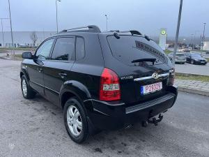Melns Hyundai Tucson 2005 Viļņa, ar dzinēja tilpumu 1.99 L un nobraukumu 260 tūkst. km par 3450 €, foto 7 vietnē AUTOMOTO.COM.LV
