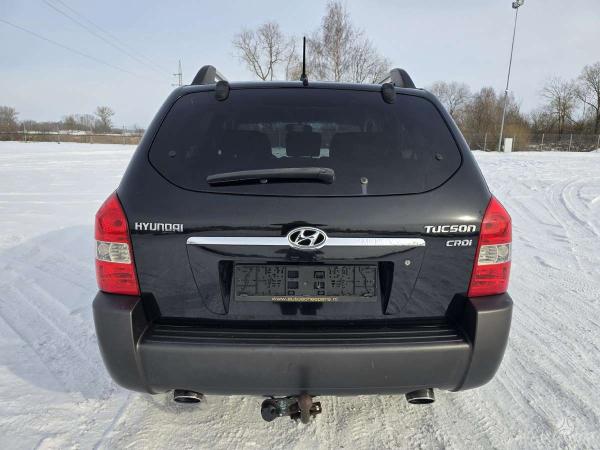 Melns Hyundai Tucson 2005 Marijampole, ar dzinēja tilpumu 1.99 L un nobraukumu 211 tūkst. km par 2400 €, foto 6 vietnē AUTOMOTO.COM.LV