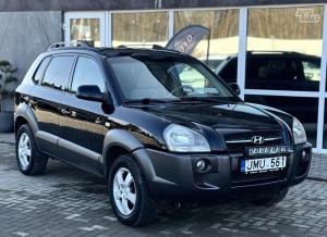 Black Hyundai Tucson 2005 in Radviliskis, with an engine capacity of 2.00 L and mileage of 326 thousand km for 3650 €, photo 6 on AUTOMOTO.COM.LV
