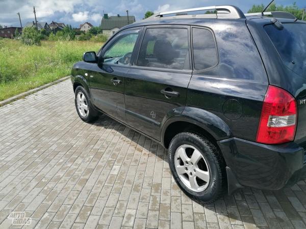 Melns Hyundai Tucson 2005 Utena, ar dzinēja tilpumu 2.00 L un nobraukumu 352 tūkst. km par 1500 €, foto 8 vietnē AUTOMOTO.COM.LV