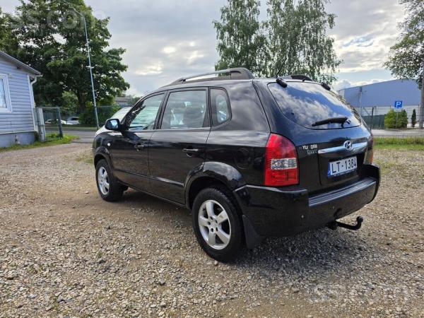 Melns Hyundai Tucson 2005 Rēzekne, ar dzinēja tilpumu 2.00 L un nobraukumu 0 tūkst. km par 2150 €, foto 6 vietnē AUTOMOTO.COM.LV