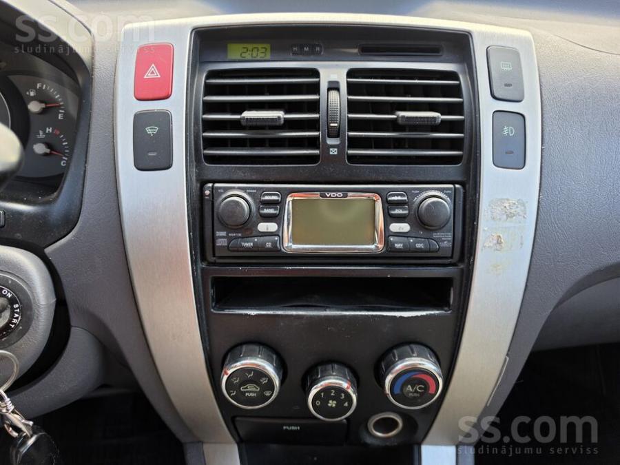 Melns Hyundai Tucson 2005 Rēzekne, ar dzinēja tilpumu 2.00 L un nobraukumu 0 tūkst. km par 2150 €, foto 14 vietnē AUTOMOTO.COM.LV