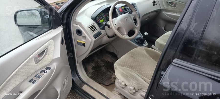 Черный Хендай Туксон 2005 в Краслава, объемом двигателя 2.00 л и пробегом 299 тыс. км за 2000 €, фото 3 на AUTOMOTO.COM.LV