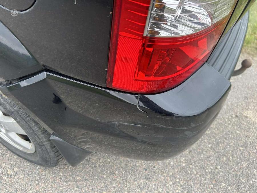 Melns Hyundai Tucson 2005 Alīta, ar dzinēja tilpumu 0.00 L un nobraukumu 194 tūkst. km par 2600 €, foto 6 vietnē AUTOMOTO.COM.LV
