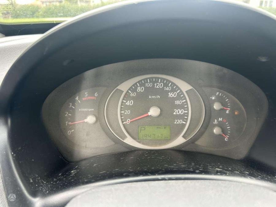 Melns Hyundai Tucson 2005 Alīta, ar dzinēja tilpumu 0.00 L un nobraukumu 194 tūkst. km par 2600 €, foto 10 vietnē AUTOMOTO.COM.LV