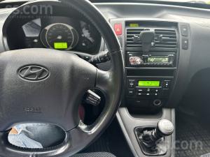 Melns Hyundai Tucson 2006 Talsi, ar dzinēja tilpumu 2.00 L un nobraukumu 210 tūkst. km par 3700 €, foto 12 vietnē AUTOMOTO.COM.LV
