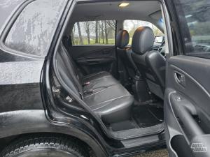 Black Hyundai Tucson 2006 in Radviliskis, with an engine capacity of 2.00 L and mileage of 332 thousand km for 1995 €, photo 21 on AUTOMOTO.COM.LV