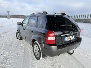 Black Hyundai Tucson 2006 in Kaunas, with an engine capacity of 2.00 L and mileage of 180 thousand km for 2200 €, photo 5 on AUTOMOTO.COM.LV
