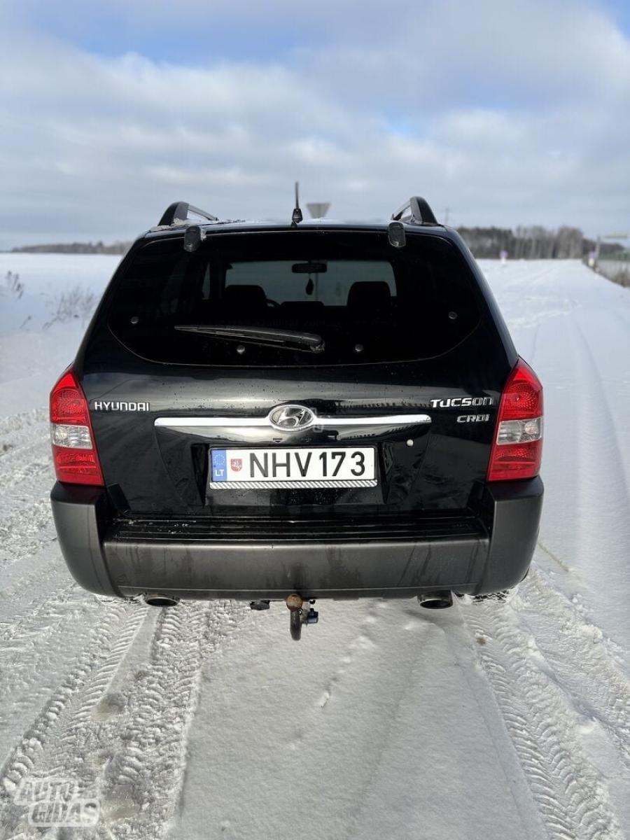 Black Hyundai Tucson 2006 in Kaunas, with an engine capacity of 2.00 L and mileage of 180 thousand km for 2200 €, photo 7 on AUTOMOTO.COM.LV