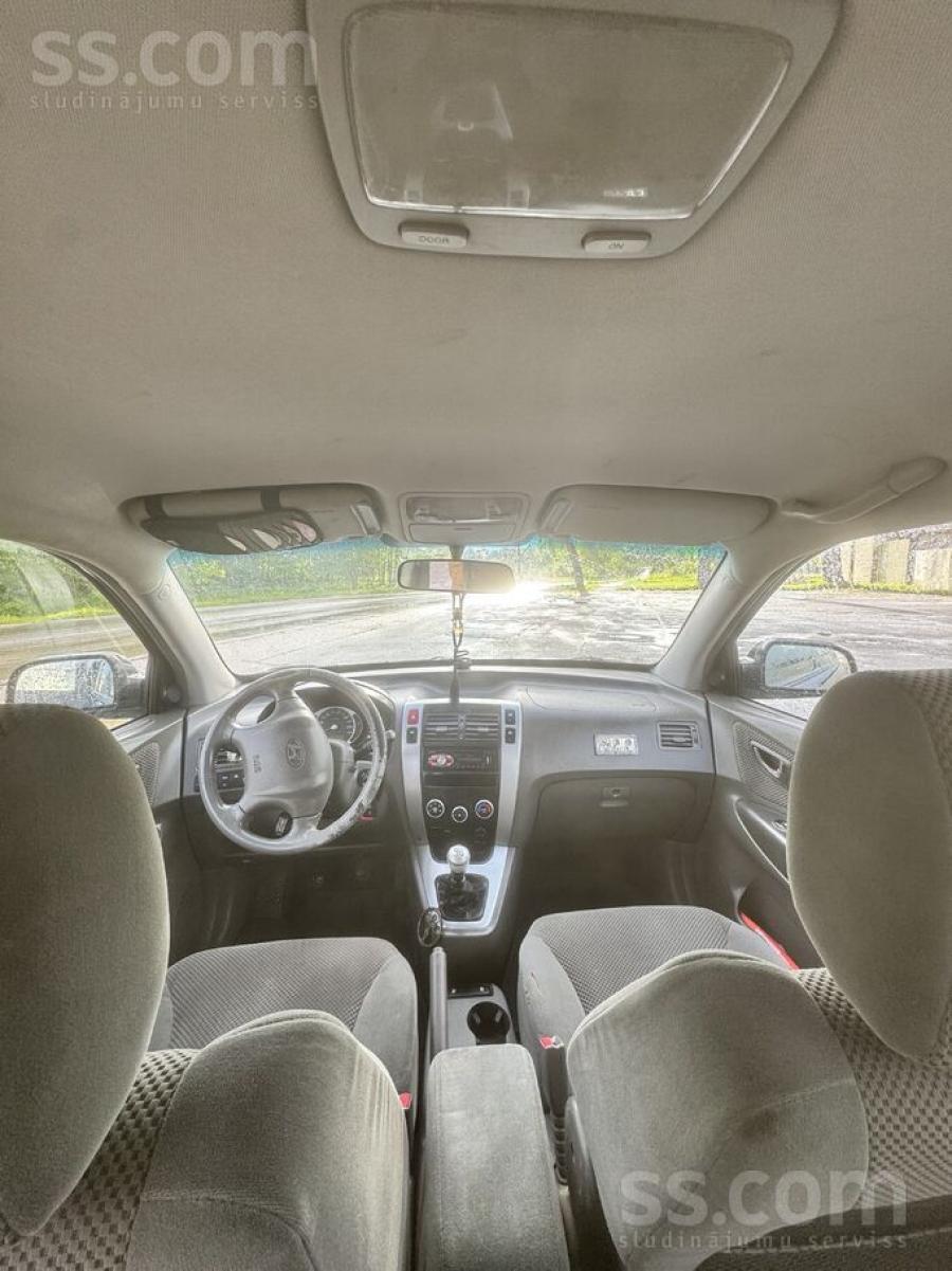 Melns Hyundai Tucson 2006 Daugavpils, ar dzinēja tilpumu 2.00 L un nobraukumu 237 tūkst. km par 2600 €, foto 8 vietnē AUTOMOTO.COM.LV
