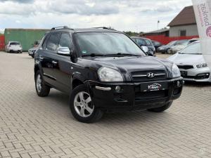 Black Hyundai Tucson 2006 in Vilnius, with an engine capacity of 1.99 L and mileage of 223 thousand km for 4150 €, photo 6 on AUTOMOTO.COM.LV