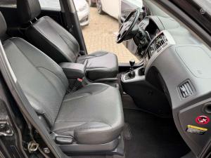 Black Hyundai Tucson 2006 in Vilnius, with an engine capacity of 1.99 L and mileage of 223 thousand km for 4150 €, photo 14 on AUTOMOTO.COM.LV