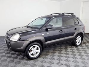 Melns Hyundai Tucson 2006 Tallina, ar dzinēja tilpumu 2.70 L un nobraukumu 119 tūkst. km par 1799 €, foto 3 vietnē AUTOMOTO.COM.LV