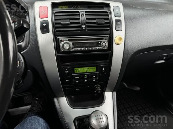 Melns Hyundai Tucson 2006 Talsi, ar dzinēja tilpumu 2.00 L un nobraukumu 246 tūkst. km par 2500 €, foto 7 vietnē AUTOMOTO.COM.LV