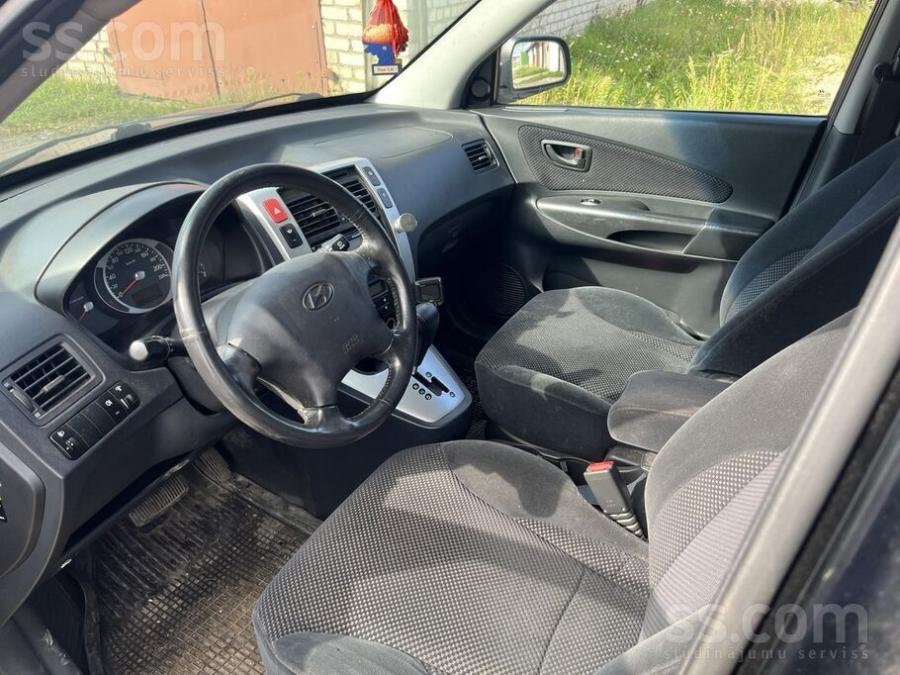 Melns Hyundai Tucson 2006 Liepāja, ar dzinēja tilpumu 2.00 L un nobraukumu 303 tūkst. km par 1900 €, foto 6 vietnē AUTOMOTO.COM.LV