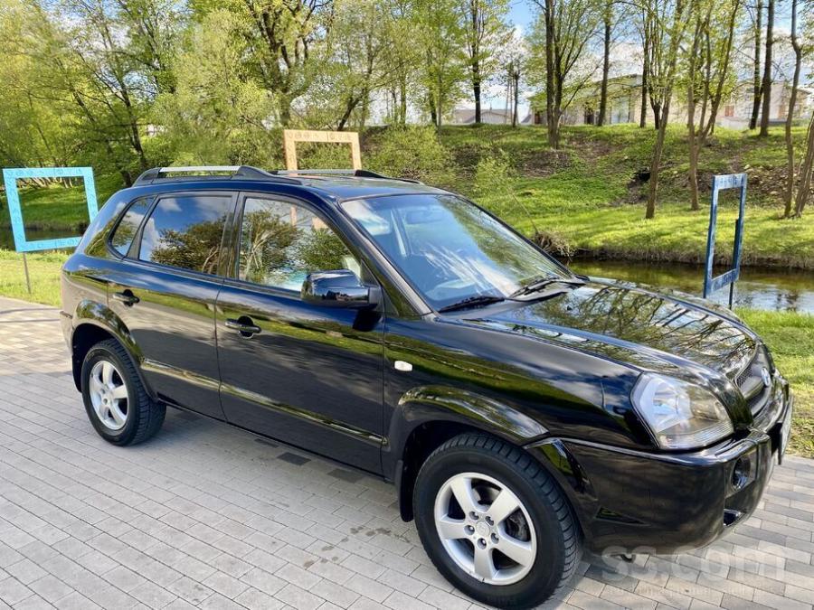 Black Hyundai Tucson 2007 in Rezekne, with an engine capacity of 2.00 L and mileage of 0 thousand km for 3950 €, photo 10 on AUTOMOTO.COM.LV