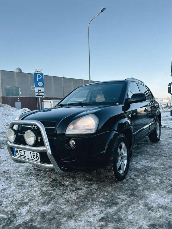 Melns Hyundai Tucson 2007 Viļņa, ar dzinēja tilpumu 1.99 L un nobraukumu 286 tūkst. km par 3350 €, foto 2 vietnē AUTOMOTO.COM.LV