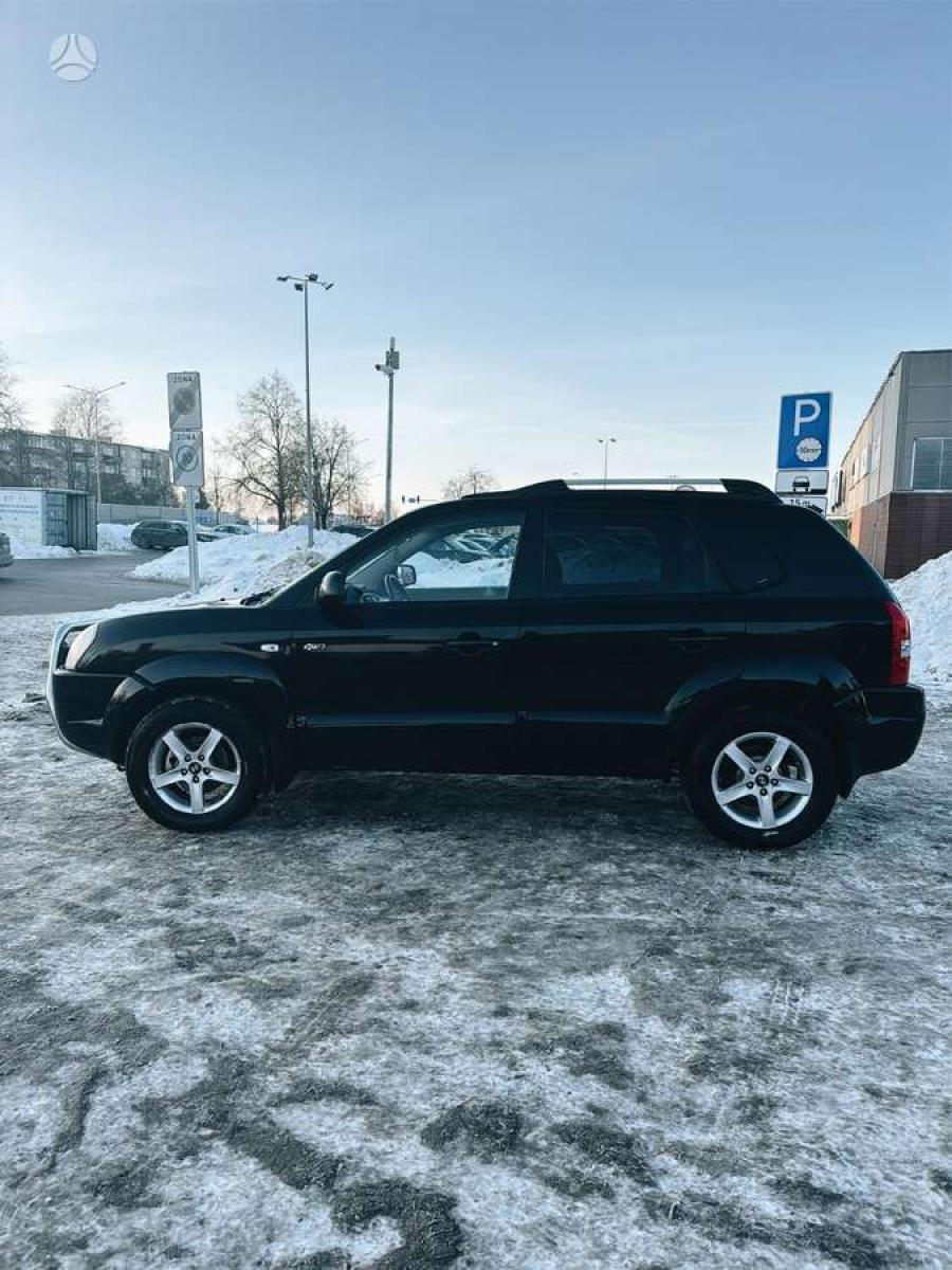 Melns Hyundai Tucson 2007 Viļņa, ar dzinēja tilpumu 1.99 L un nobraukumu 286 tūkst. km par 3350 €, foto 6 vietnē AUTOMOTO.COM.LV