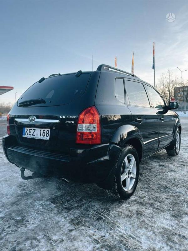 Melns Hyundai Tucson 2007 Viļņa, ar dzinēja tilpumu 1.99 L un nobraukumu 286 tūkst. km par 3350 €, foto 7 vietnē AUTOMOTO.COM.LV