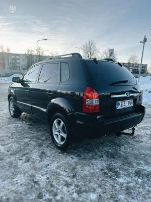 Melns Hyundai Tucson 2007 Viļņa, ar dzinēja tilpumu 1.99 L un nobraukumu 286 tūkst. km par 3350 €, foto 8 vietnē AUTOMOTO.COM.LV