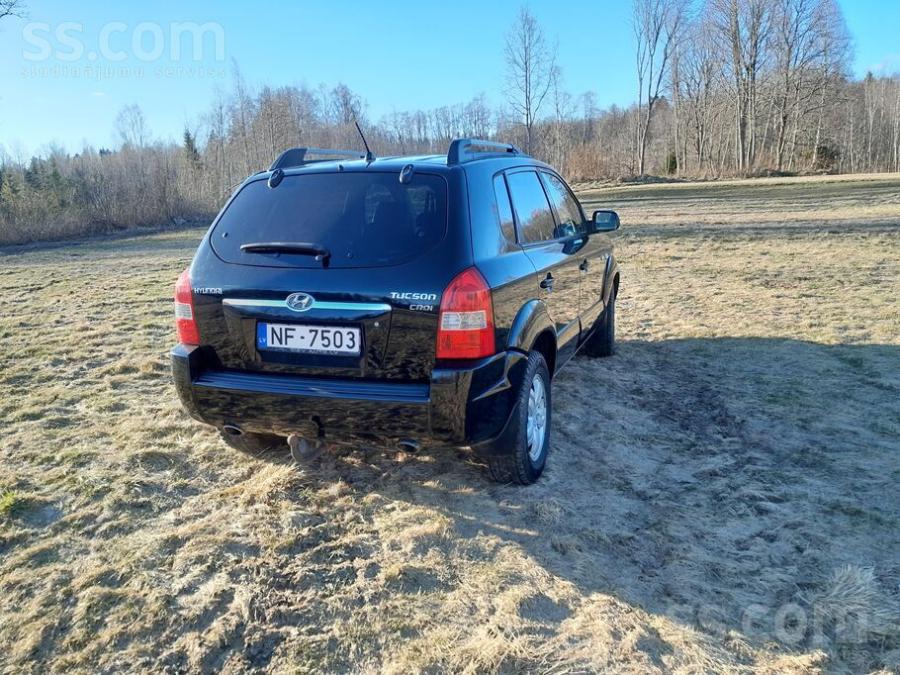 Черный Хендай Туксон 2007 в Кулдига, объемом двигателя 2.00 л и пробегом 289 тыс. км за 2950 €, фото 4 на AUTOMOTO.COM.LV