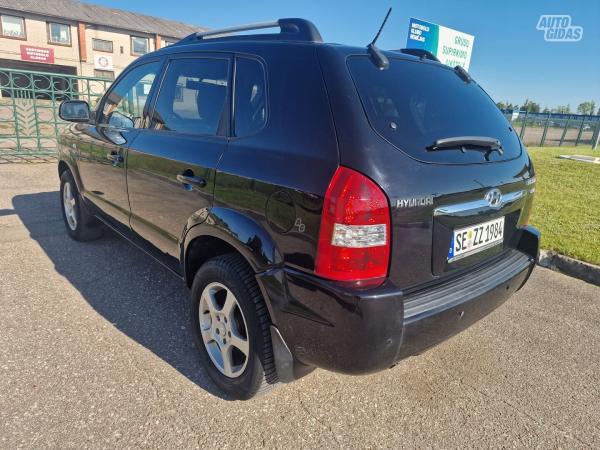 Melns Hyundai Tucson 2007 Kretinga, ar dzinēja tilpumu 2.00 L un nobraukumu 210 tūkst. km par 3950 €, foto 5 vietnē AUTOMOTO.COM.LV