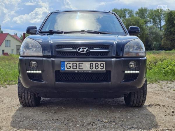 Melns Hyundai Tucson 2007 Šauļi, ar dzinēja tilpumu 2.00 L un nobraukumu 162 tūkst. km par 3500 €, foto 6 vietnē AUTOMOTO.COM.LV