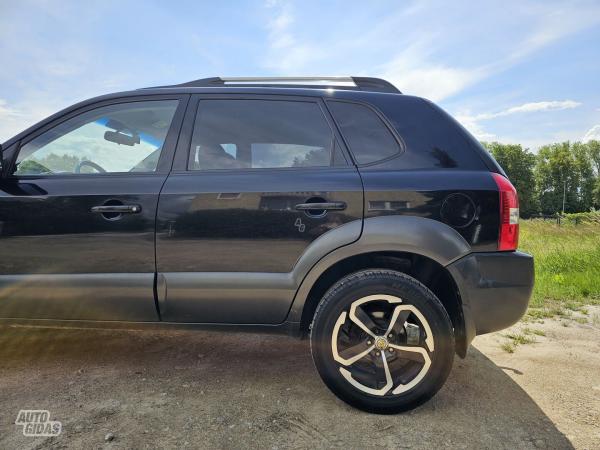 Melns Hyundai Tucson 2007 Šauļi, ar dzinēja tilpumu 2.00 L un nobraukumu 162 tūkst. km par 3500 €, foto 9 vietnē AUTOMOTO.COM.LV