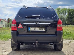 Black Hyundai Tucson 2007 in Siauliai, with an engine capacity of 2.00 L and mileage of 162 thousand km for 3500 €, photo 18 on AUTOMOTO.COM.LV