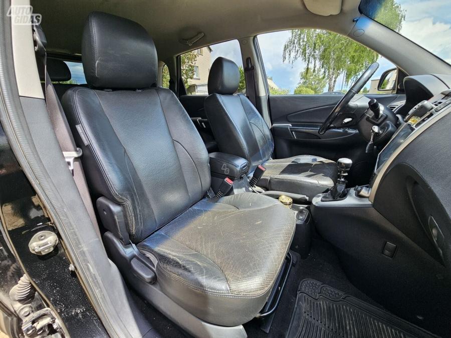 Black Hyundai Tucson 2007 in Siauliai, with an engine capacity of 2.00 L and mileage of 162 thousand km for 3500 €, photo 30 on AUTOMOTO.COM.LV