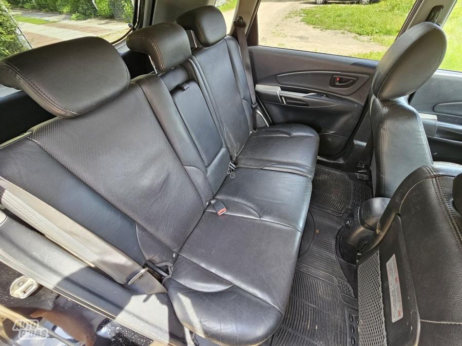 Black Hyundai Tucson 2007 in Siauliai, with an engine capacity of 2.00 L and mileage of 162 thousand km for 3500 €, photo 34 on AUTOMOTO.COM.LV