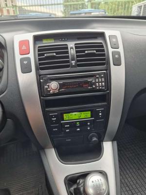 Melns Hyundai Tucson 2007 Jonava, ar dzinēja tilpumu 1.99 L un nobraukumu 162 tūkst. km par 4000 €, foto 3 vietnē AUTOMOTO.COM.LV