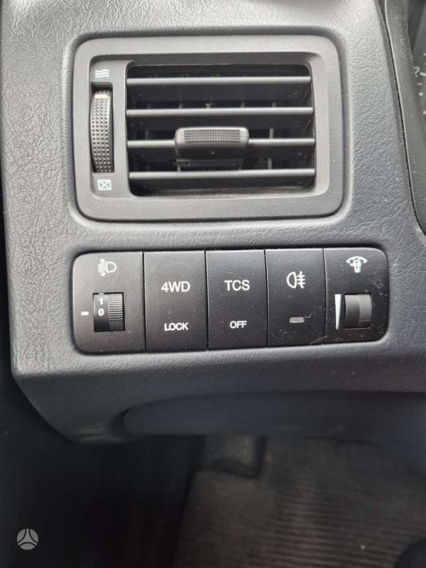 Melns Hyundai Tucson 2007 Jonava, ar dzinēja tilpumu 1.99 L un nobraukumu 162 tūkst. km par 4000 €, foto 6 vietnē AUTOMOTO.COM.LV