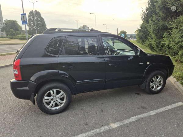 Melns Hyundai Tucson 2007 Jonava, ar dzinēja tilpumu 1.99 L un nobraukumu 162 tūkst. km par 4000 €, foto 8 vietnē AUTOMOTO.COM.LV