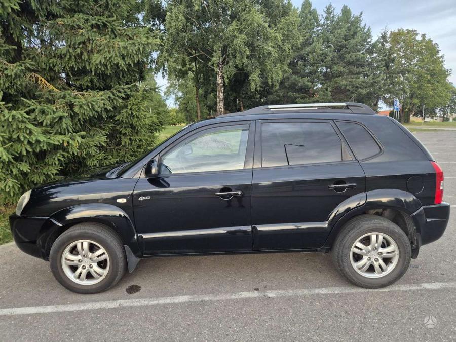 Melns Hyundai Tucson 2007 Jonava, ar dzinēja tilpumu 1.99 L un nobraukumu 162 tūkst. km par 4000 €, foto 13 vietnē AUTOMOTO.COM.LV