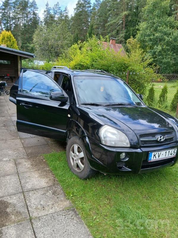 Melns Hyundai Tucson 2007 Rīga, ar dzinēja tilpumu 2.00 L un nobraukumu 303 tūkst. km par 1850 €, foto 10 vietnē AUTOMOTO.COM.LV