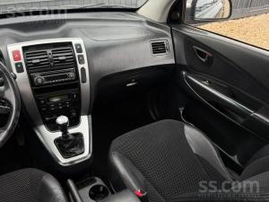 Melns Hyundai Tucson 2007 Jelgava, ar dzinēja tilpumu 2.00 L un nobraukumu 0 tūkst. km par 2150 €, foto 12 vietnē AUTOMOTO.COM.LV