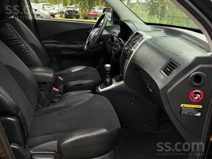 Melns Hyundai Tucson 2007 Jelgava, ar dzinēja tilpumu 2.00 L un nobraukumu 0 tūkst. km par 2150 €, foto 16 vietnē AUTOMOTO.COM.LV
